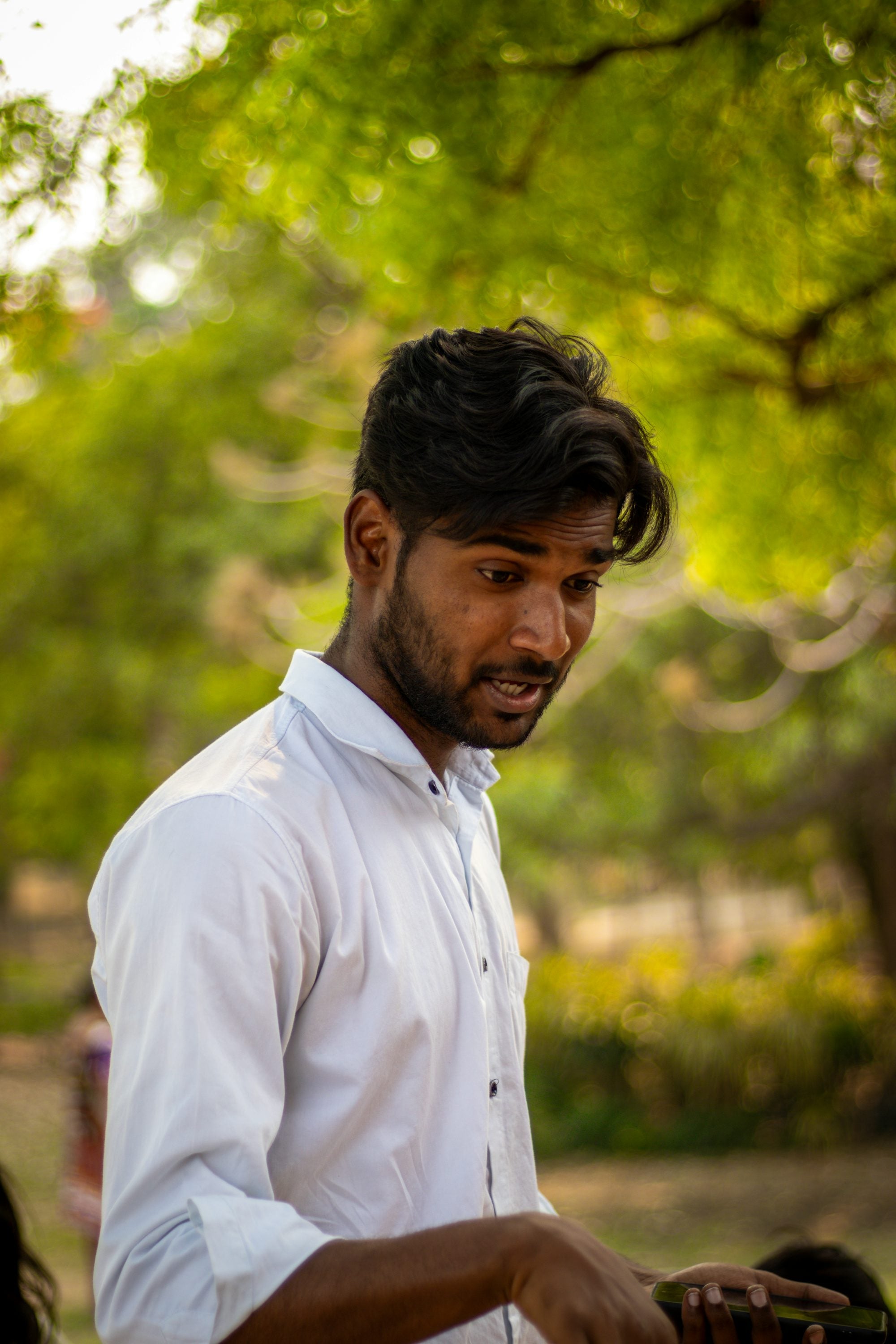 Wie bekomme ich mehr Volumen ins Haar?